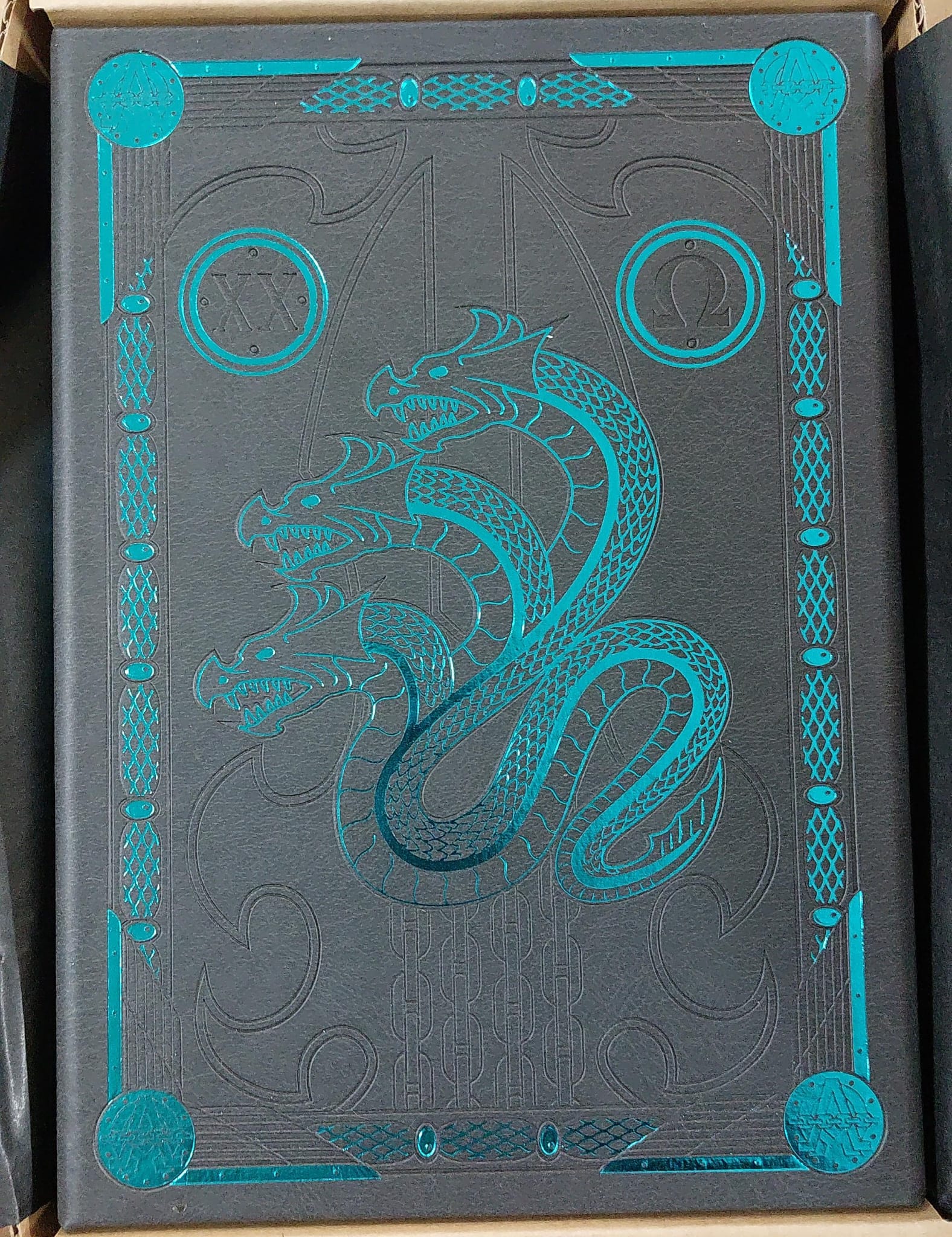 TSS0329 Chaos Space Marine Alpharius Limited Edition Book – DMZ HK