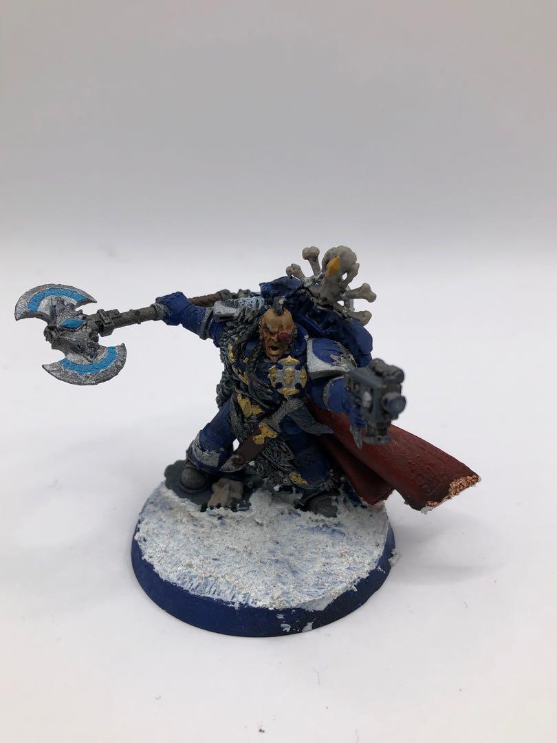 SSS664 Space wolves Wolf lord with frost axe and bolt pistol – DMZ HK